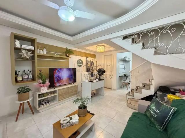Casa / Sobrado para Venda em Canoas/RS Fátima 2 Quartos