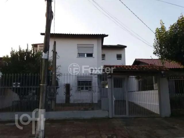 Casa / Sobrado para Venda em Canoas/RS Fátima 4 Quartos