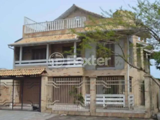 Casa / Sobrado para Venda em Canoas/RS Fátima 5 Quartos