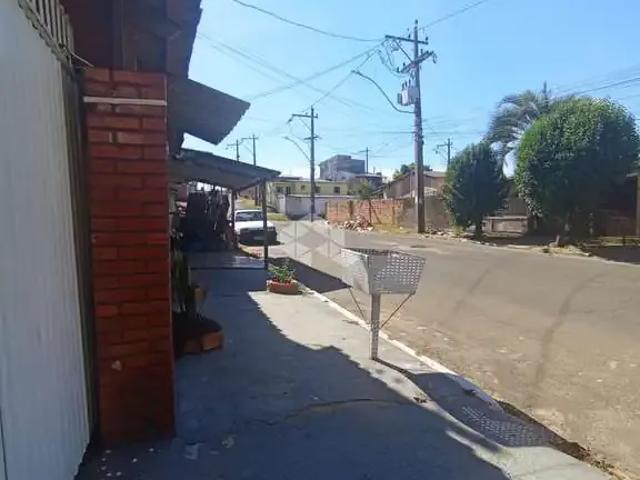 Casa / Sobrado para Venda em Canoas/RS Guajuviras 2 Quartos