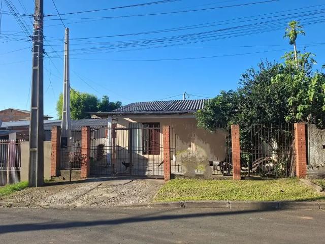Casa / Sobrado para Venda em Canoas/RS Guajuviras 2 Quartos