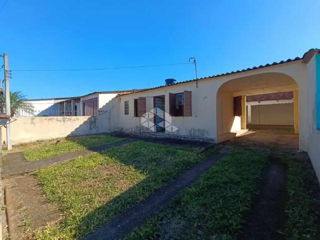 Casa / Sobrado para Venda em Canoas/RS Guajuviras 2 Quartos