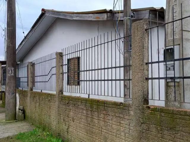 Casa / Sobrado para Venda em Canoas/RS Guajuviras 3 Quartos