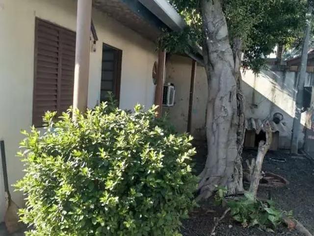 Casa / Sobrado para Venda em Canoas/RS Guajuviras 3 Quartos