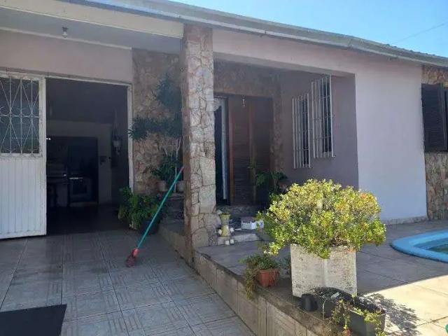 Casa / Sobrado para Venda em Canoas/RS Guajuviras 3 Quartos