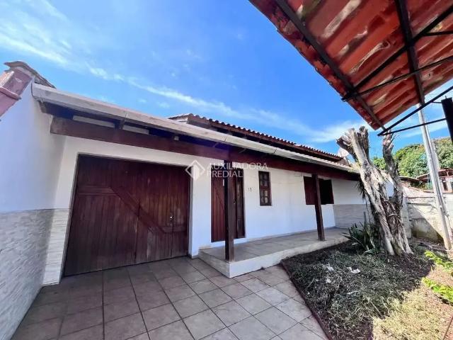 Casa / Sobrado para Venda em Canoas/RS Guajuviras 4 Quartos