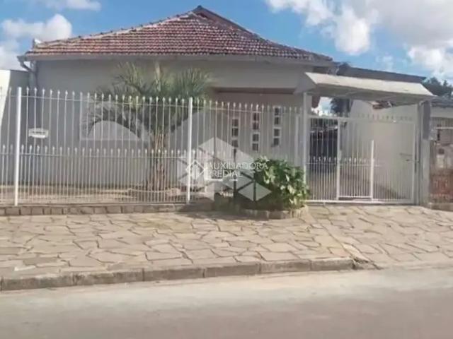 Casa / Sobrado para Venda em Canoas/RS Guajuviras 4 Quartos
