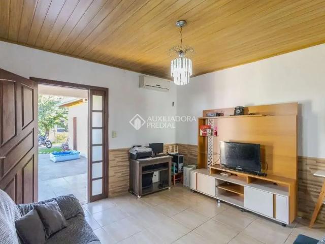 Casa / Sobrado para Venda em Canoas/RS Harmonia 4 Quartos