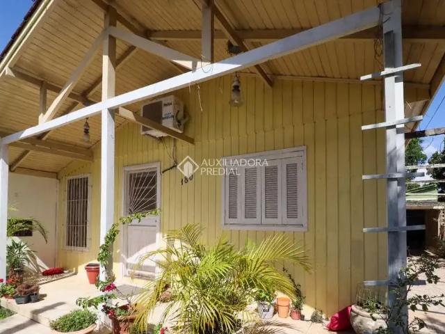 Casa / Sobrado para Venda em Canoas/RS Harmonia 5 Quartos