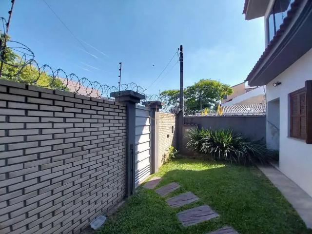 Casa / Sobrado para Venda em Canoas/RS Harmonia 3 Quartos