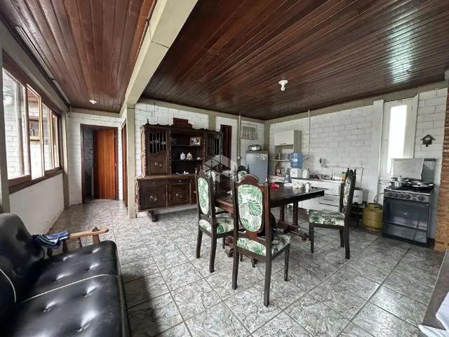 Casa / Sobrado para Venda em Canoas/RS Harmonia 3 Quartos