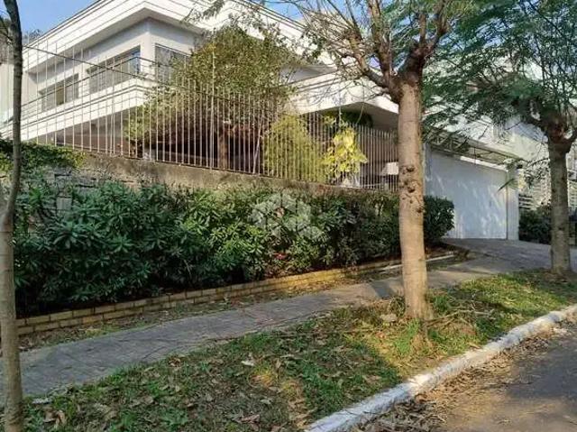 Casa / Sobrado para Venda em Canoas/RS Igara 4 Quartos