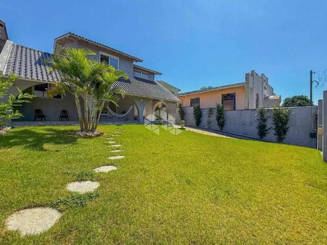 Casa / Sobrado para Venda em Canoas/RS Igara 4 Quartos