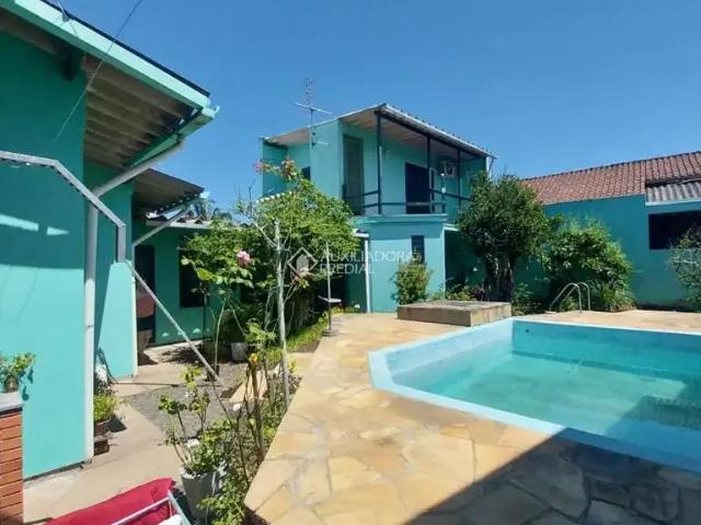 Casa / Sobrado para Venda em Canoas/RS Igara 4 Quartos