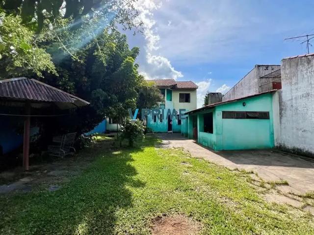 Casa / Sobrado para Venda em Canoas/RS Igara 4 Quartos