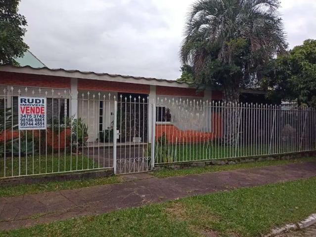 Casa / Sobrado para Venda em Canoas/RS Igara 4 Quartos