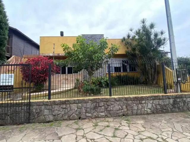 Casa / Sobrado para Venda em Canoas/RS Igara 4 Quartos