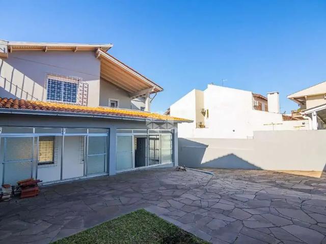 Casa / Sobrado para Venda em Canoas/RS Igara 5 Quartos