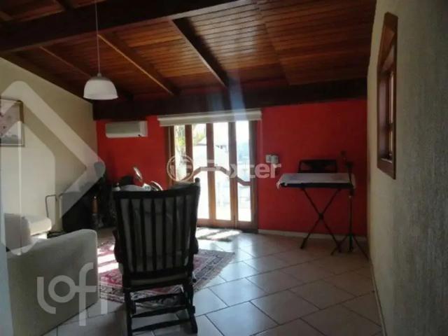 Casa / Sobrado para Venda em Canoas/RS Igara 5 Quartos
