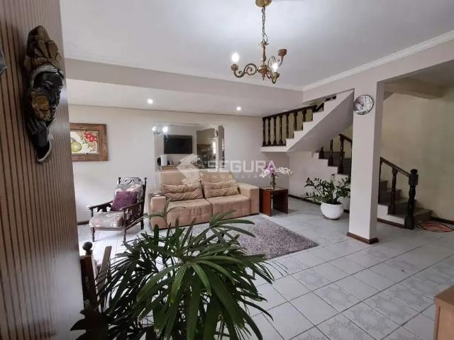 Casa / Sobrado para Venda em Canoas/RS Igara 5 Quartos