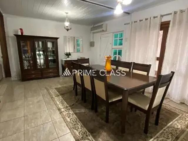 Casa / Sobrado para Venda em Canoas/RS Igara 5 Quartos