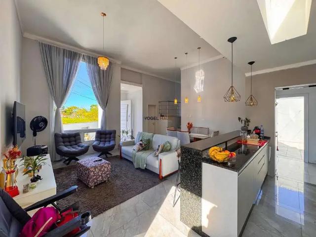 Casa / Sobrado para Venda em Canoas/RS Igara 5 Quartos