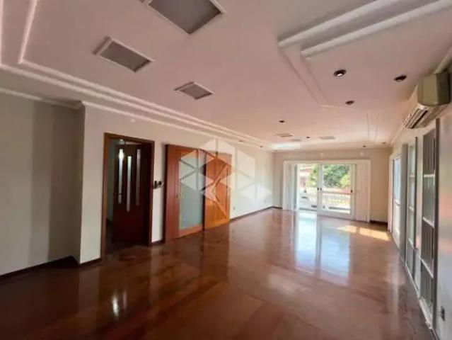 Casa / Sobrado para Venda em Canoas/RS Igara 6 Quartos