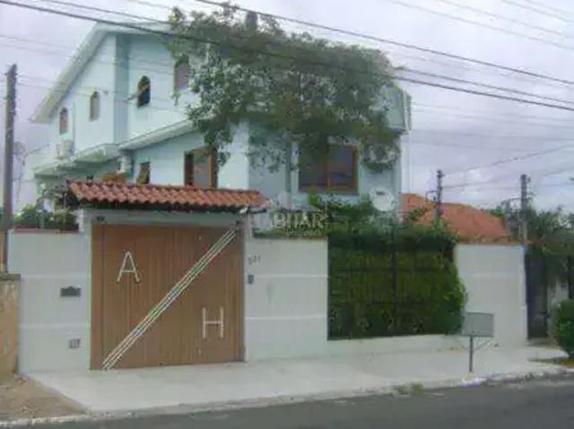 Casa / Sobrado para Venda em Canoas/RS Igara 6 Quartos