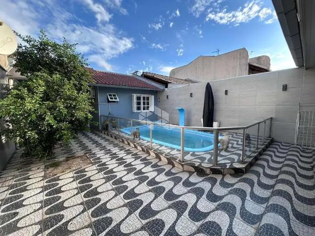 Casa / Sobrado para Venda em Canoas/RS Igara 2 Quartos