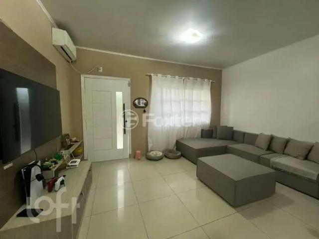 Casa / Sobrado para Venda em Canoas/RS Igara 2 Quartos
