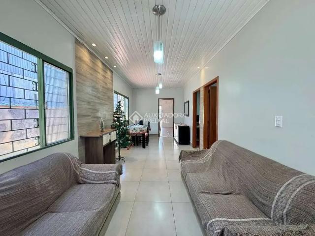 Casa / Sobrado para Venda em Canoas/RS Igara 3 Quartos