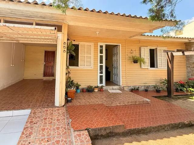 Casa / Sobrado para Venda em Canoas/RS Igara 3 Quartos