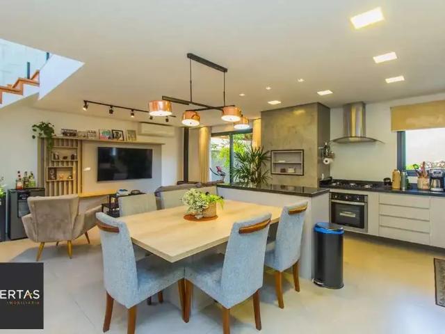 Casa / Sobrado para Venda em Canoas/RS Igara 3 Quartos