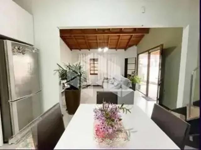 Casa / Sobrado para Venda em Canoas/RS Igara 3 Quartos