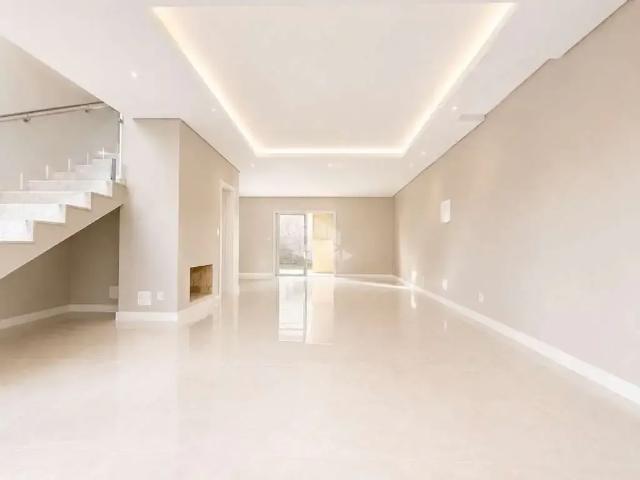 Casa / Sobrado para Venda em Canoas/RS Igara 3 Quartos