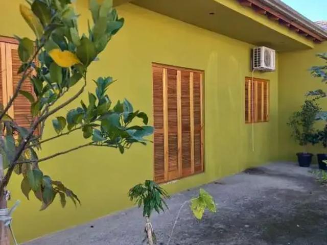 Casa / Sobrado para Venda em Canoas/RS Igara 3 Quartos