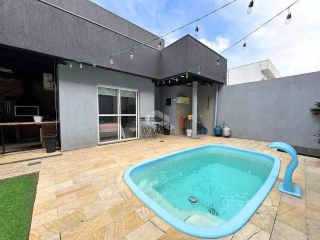 Casa / Sobrado para Venda em Canoas/RS Igara 3 Quartos