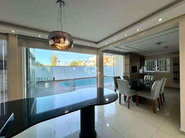 Casa / Sobrado para Venda em Canoas/RS Marechal Rondon 4 Quartos
