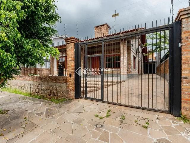 Casa / Sobrado para Venda em Canoas/RS Marechal Rondon 5 Quartos