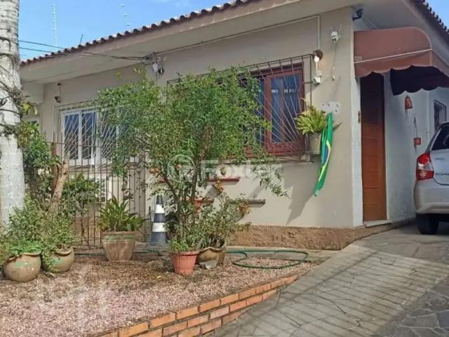 Casa / Sobrado para Venda em Canoas/RS Marechal Rondon 5 Quartos
