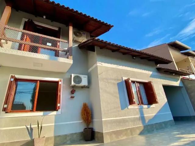 Casa / Sobrado para Venda em Canoas/RS Mato Grande 3 Quartos