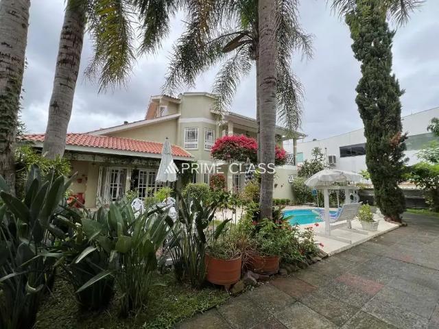 Casa / Sobrado para Venda em Canoas/RS Moinhos De Vento 5 Quartos