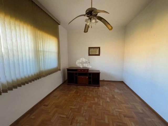 Casa / Sobrado para Venda em Canoas/RS Niterói 2 Quartos