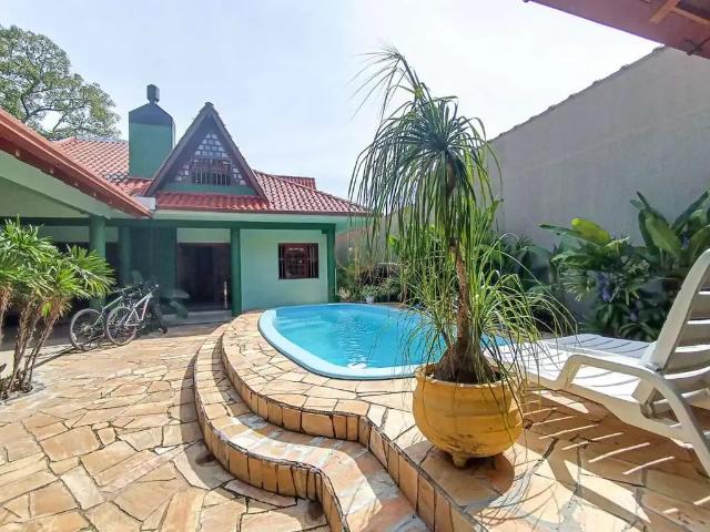 Casa / Sobrado para Venda em Canoas/RS Niterói 3 Quartos