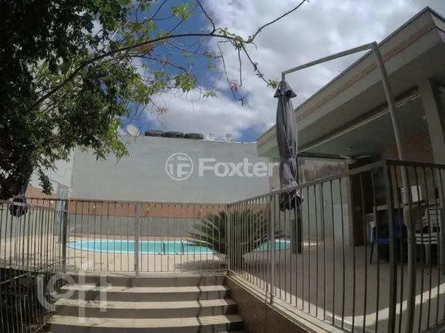 Casa / Sobrado para Venda em Canoas/RS Niterói 3 Quartos