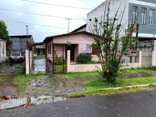 Casa / Sobrado para Venda em Canoas/RS Niterói 3 Quartos