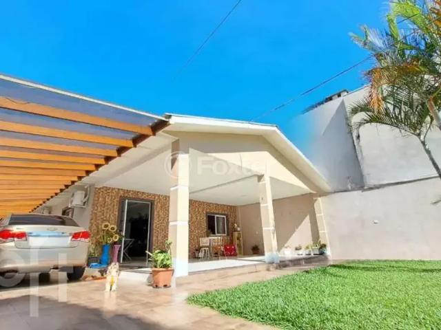 Casa / Sobrado para Venda em Canoas/RS Niterói 3 Quartos