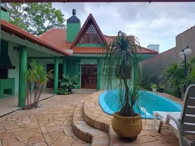 Casa / Sobrado para Venda em Canoas/RS Niterói 4 Quartos