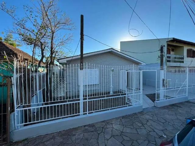 Casa / Sobrado para Venda em Canoas/RS Niterói 4 Quartos