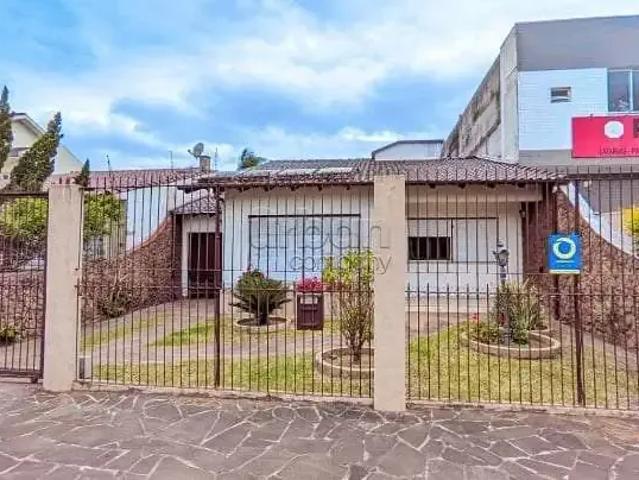 Casa / Sobrado para Venda em Canoas/RS Niterói 4 Quartos
